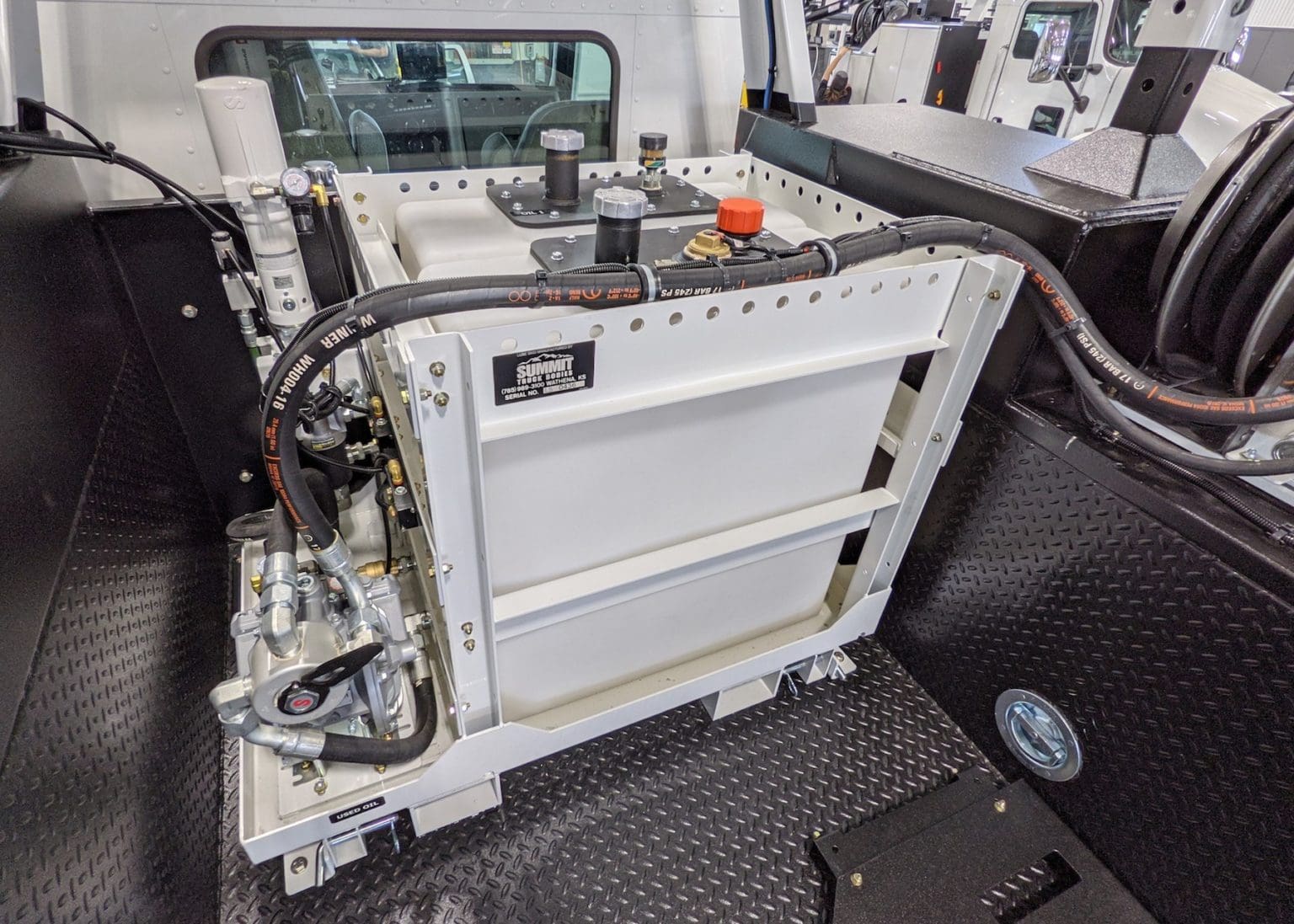 Industry-Leading Lube Skids - Summit Truck Bodies