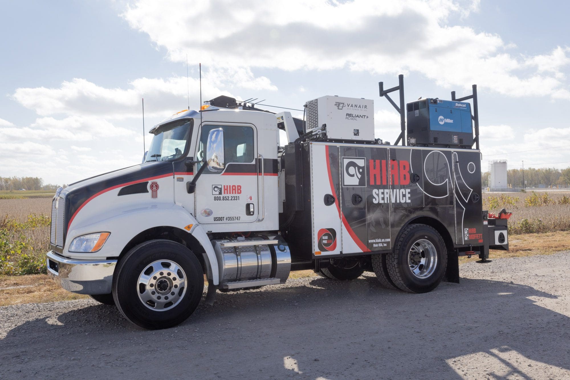 Hiab's Combo Lube & Service truck built for maximum performance